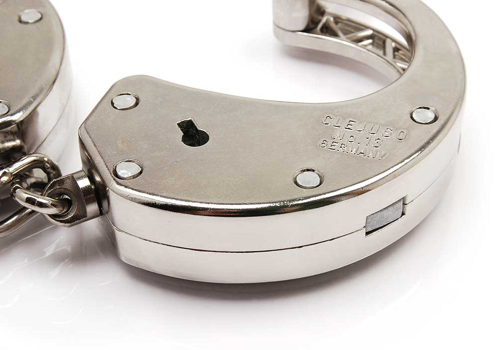 Clejuso No. 13 - heavy handcuffs with chain – selfbondage-shop